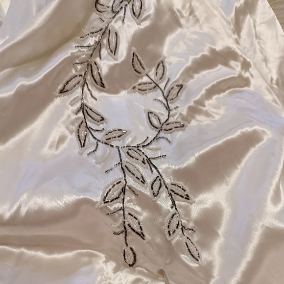 Vintage | Dresses | Vintage 4s Satin Wedding Dress With Pretty Beading ...